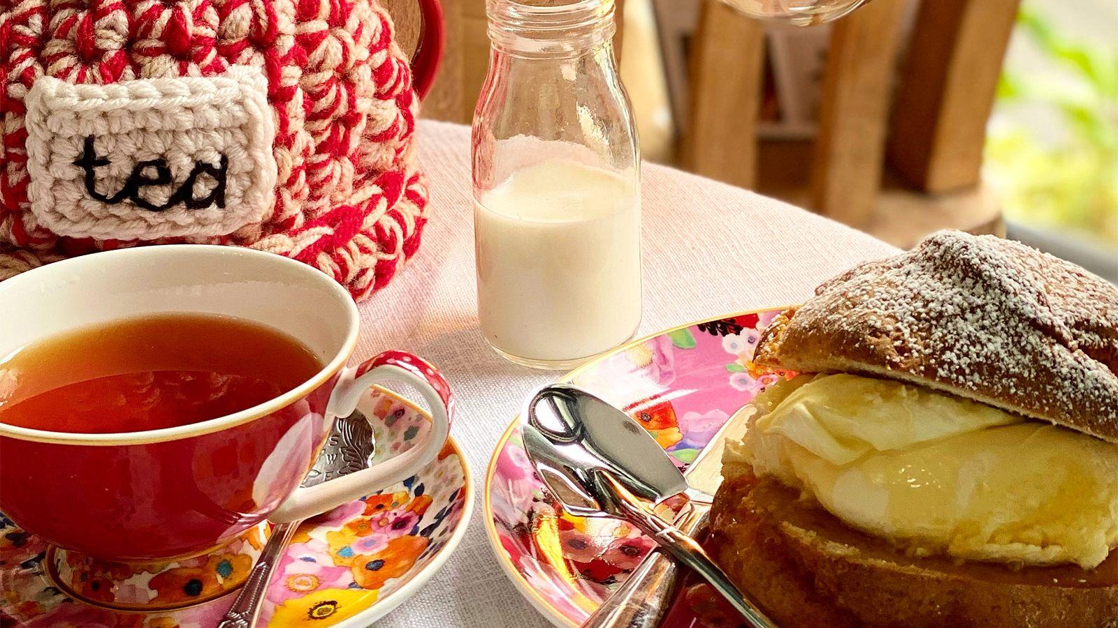 Britain’s best dog-friendly afternoon teas | Paws & Stay